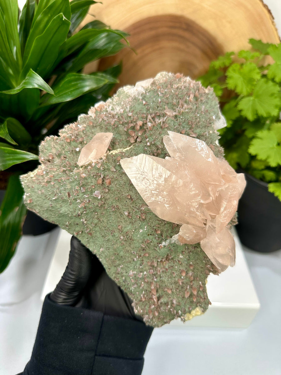 Fluorescent Calcite Crystals w/ Chlorite in Matrix from The Hubei Prov ...